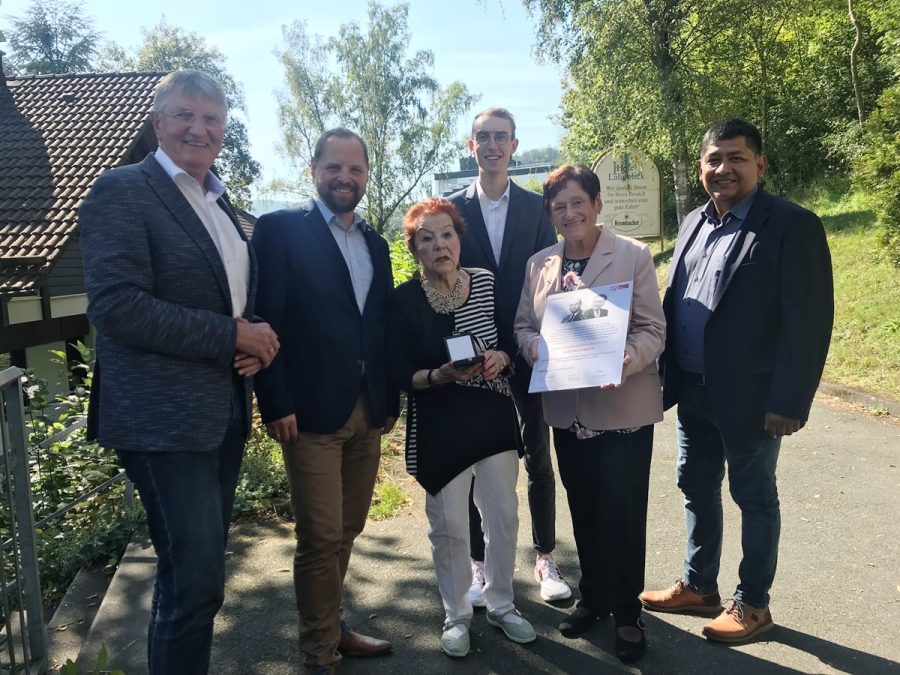 SPD-Kreistagsfraktion verleiht Schmidt-Nienhagen-Medaille an Ruth Beyer ...